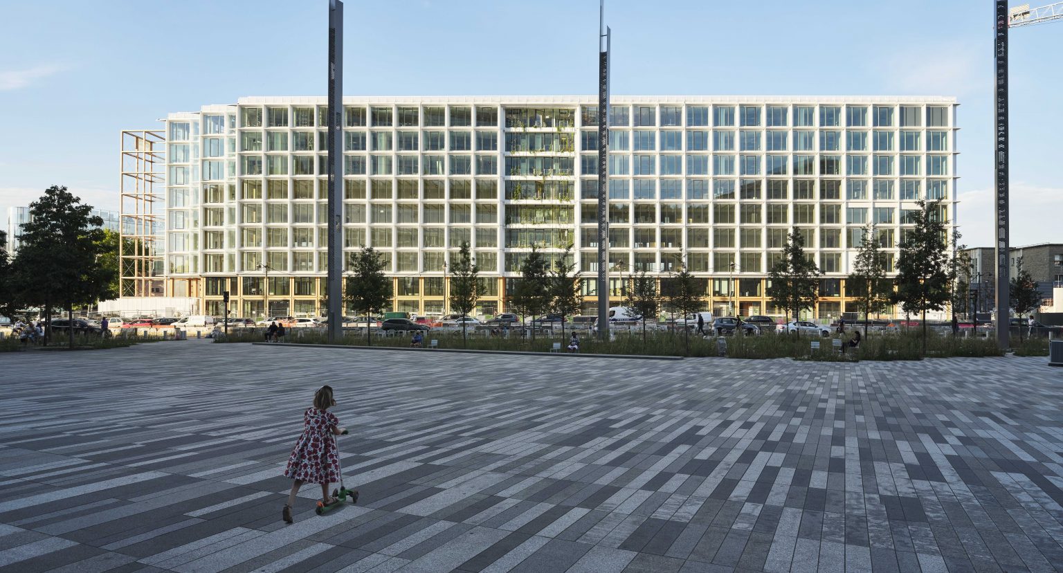 Réalisation : Stream Building, Paris, PCA-STREAM